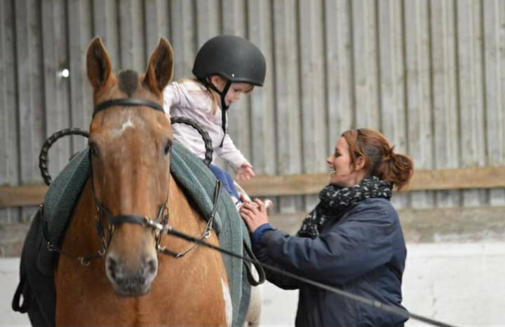 Coaching children - British Equestrian